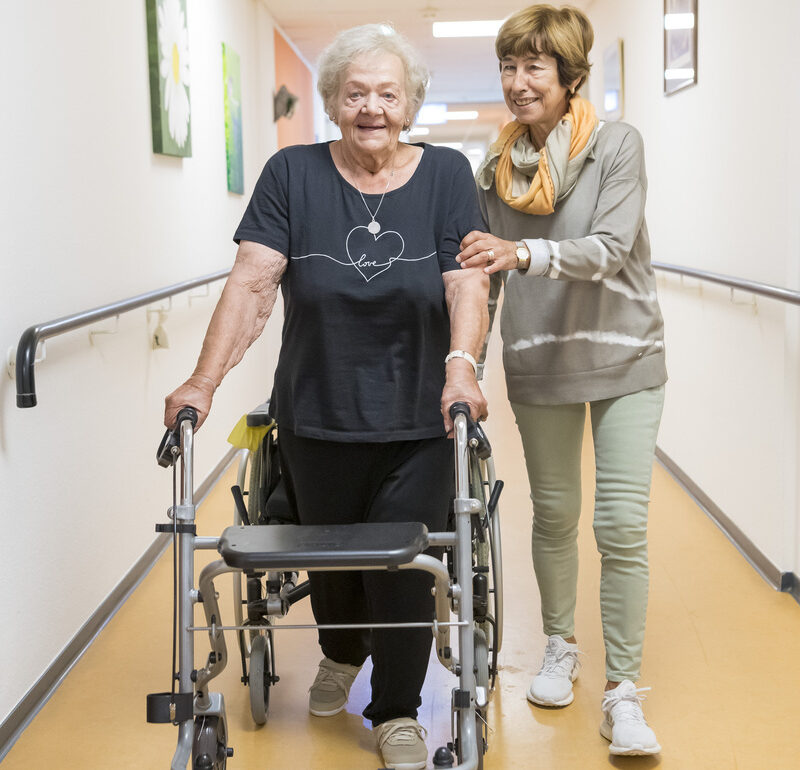 Pflege bei Oberschenkelhalsbruch | Pflegeratgeber - Korian