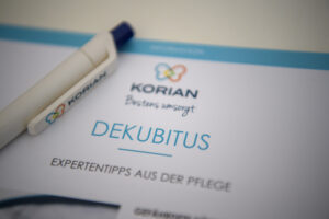 Pflege bei Dekubitus | Pflegeratgeber - Korian